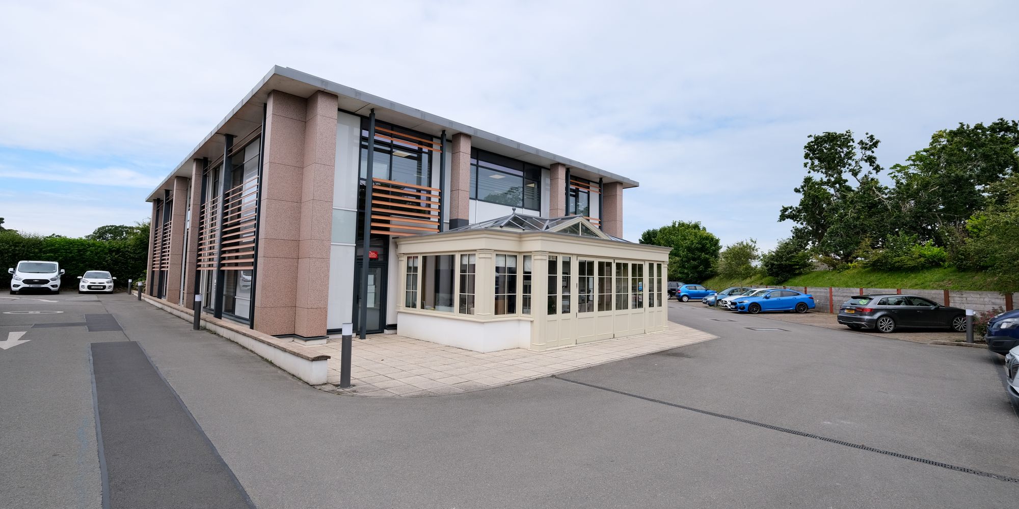 Centenary Court - Offices | Broadlands Commercial
