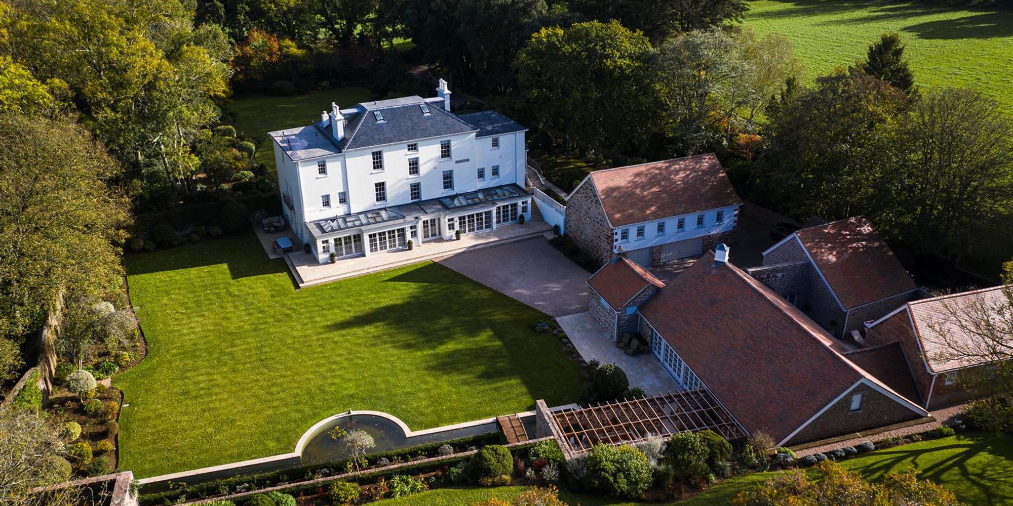 High-end Properties | Broadlands