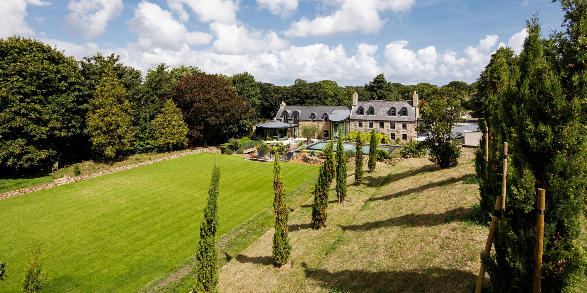 High-end Properties | Broadlands