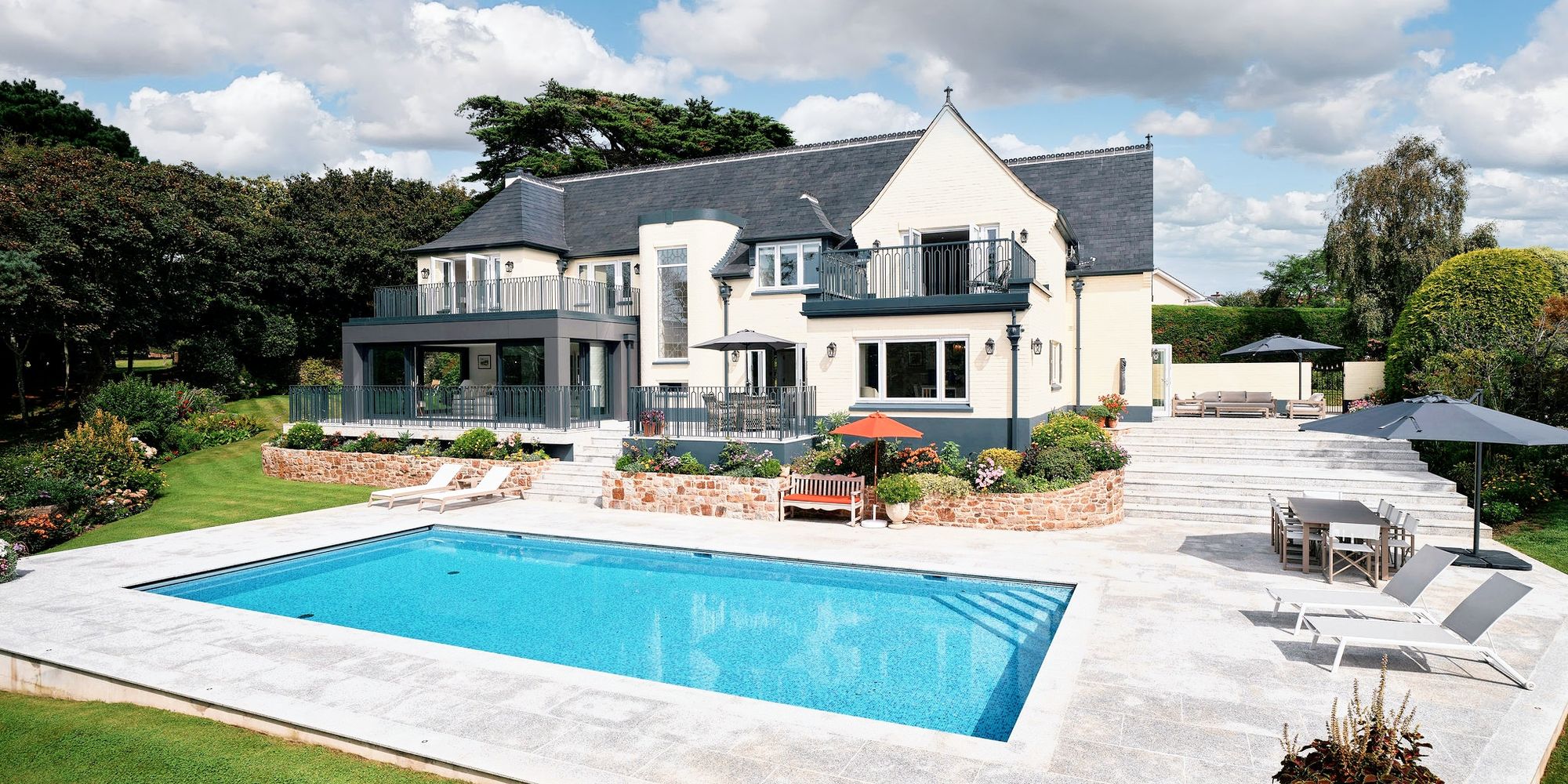 High-end Properties | Broadlands