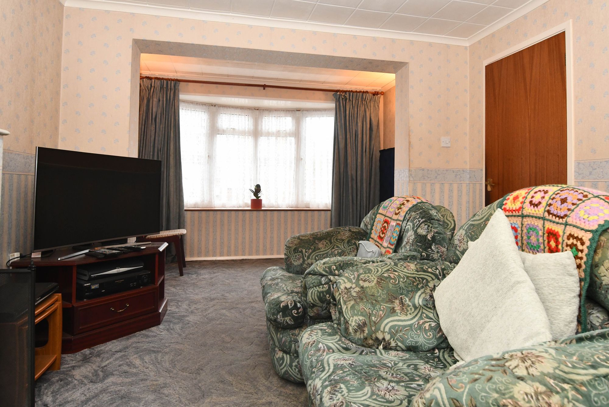 Grove Road, Ware, SG12 - Elliot Heath