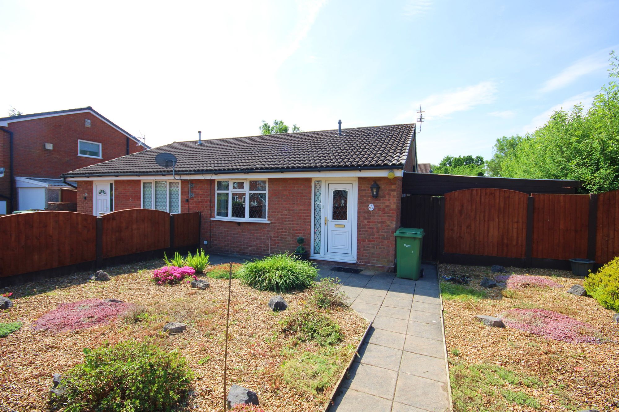 St. Davids Drive, Callands, WA5 - Ashtons Estate Agency